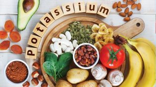 20 Makanan Sumber Kalium dan Manfaatnya Bagi Tubuh