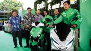 Grab Indonesia Luncurkan Kendaraan Listrik Daring - Greeners.Co