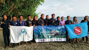 Reef Check Indonesia, Para Pemantau Terumbu Karang - Greeners.Co